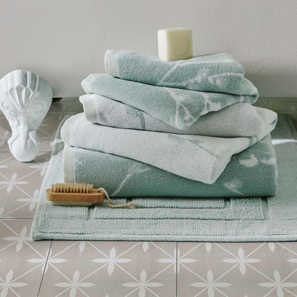 Laura Ashley Pussy Willow Towel Laura Ashley Pussy Willow Towel